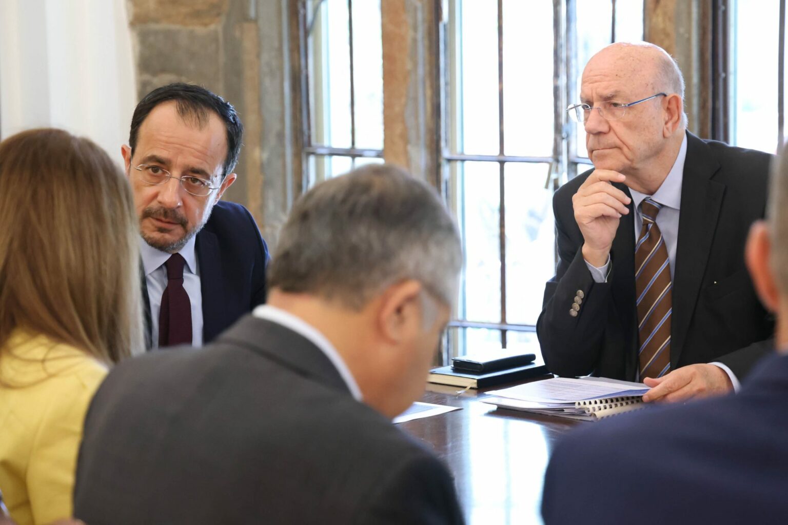 Φορολογική: Τι κέρδισαν ΔΗΣΥ - ΔΗΚΟ - ΔΗΠΑ και τι η Κυβέρνηση | Philenews