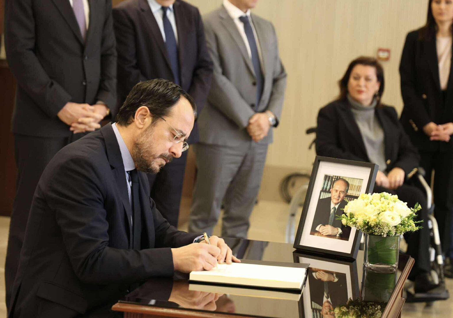 Γιώργος Βασιλείου: Σε λαϊκό προσκύνημα η σορός του