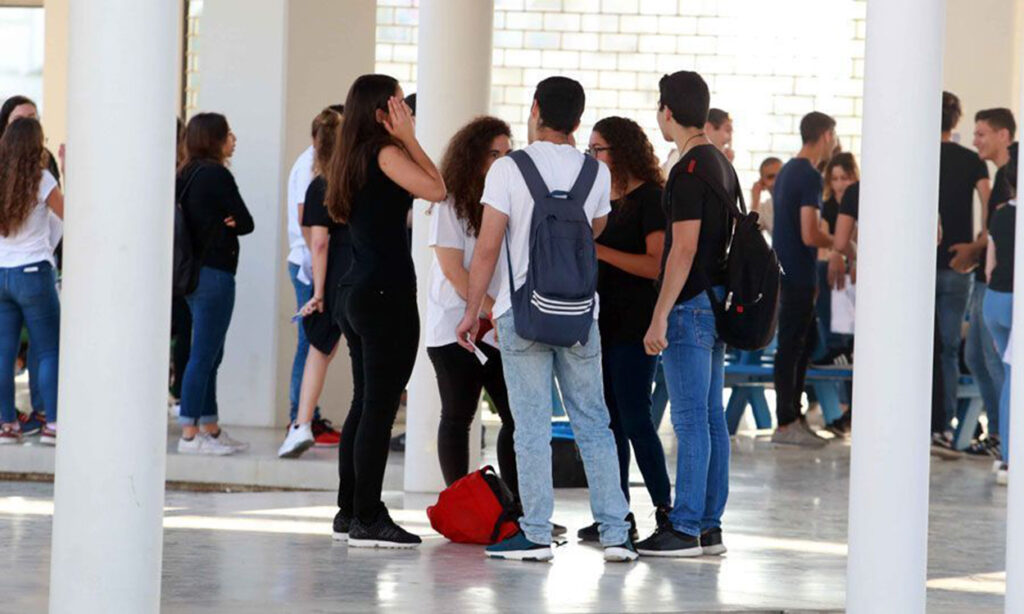 Στο κάδρο πολιτικές για τους μαθητές
