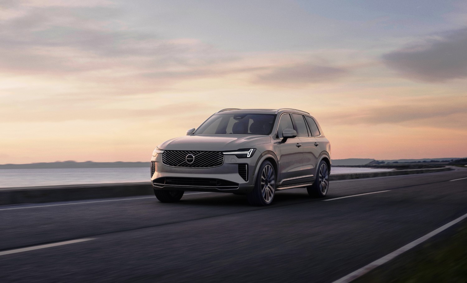 Η επαναστατική πλατφόρμα SPA οδηγεί τη Volvo στο ορόσημο των 4 εκατ ...