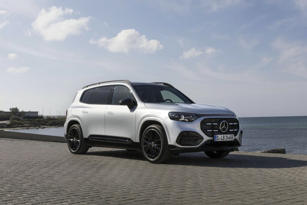 Η νέα Mercedes-Benz GLB αποτελεί σημείο αναφοράς στην κατηγορία της ...